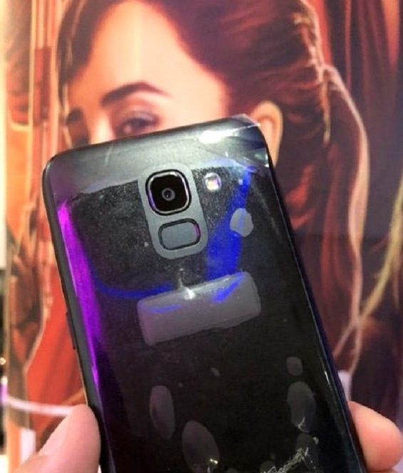 Samsung Galaxy J6 Pictures, Official Photos - WhatMobile