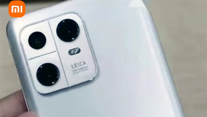 Xiaomi 13 Pro Hands-on Shot Appears; Massive Camera Island with Newly ...